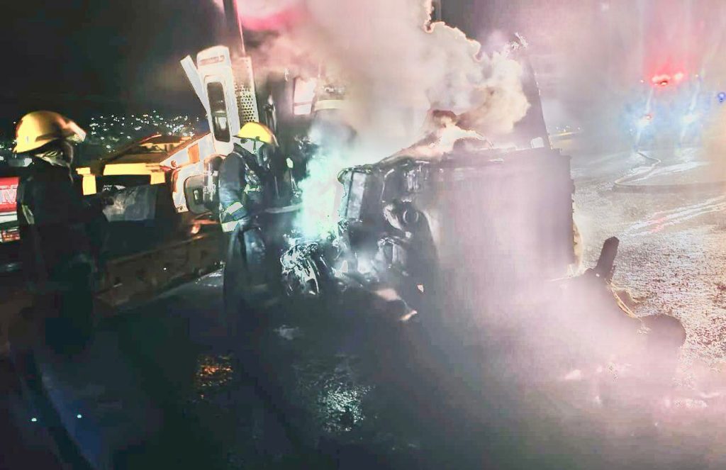 Se incendia torton tras accidente en la México-Pachuca